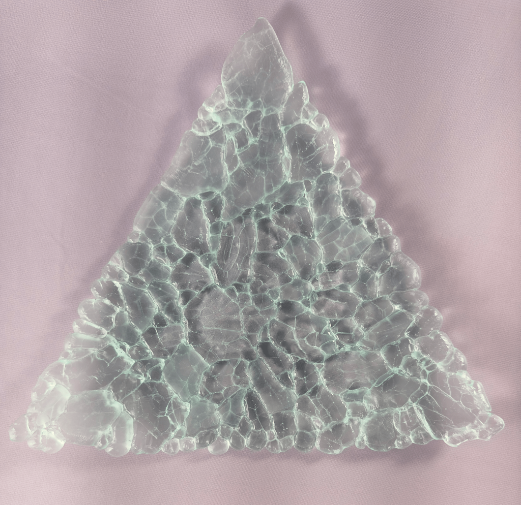 Crackled Triangle Plate - Penelopes Glass Art